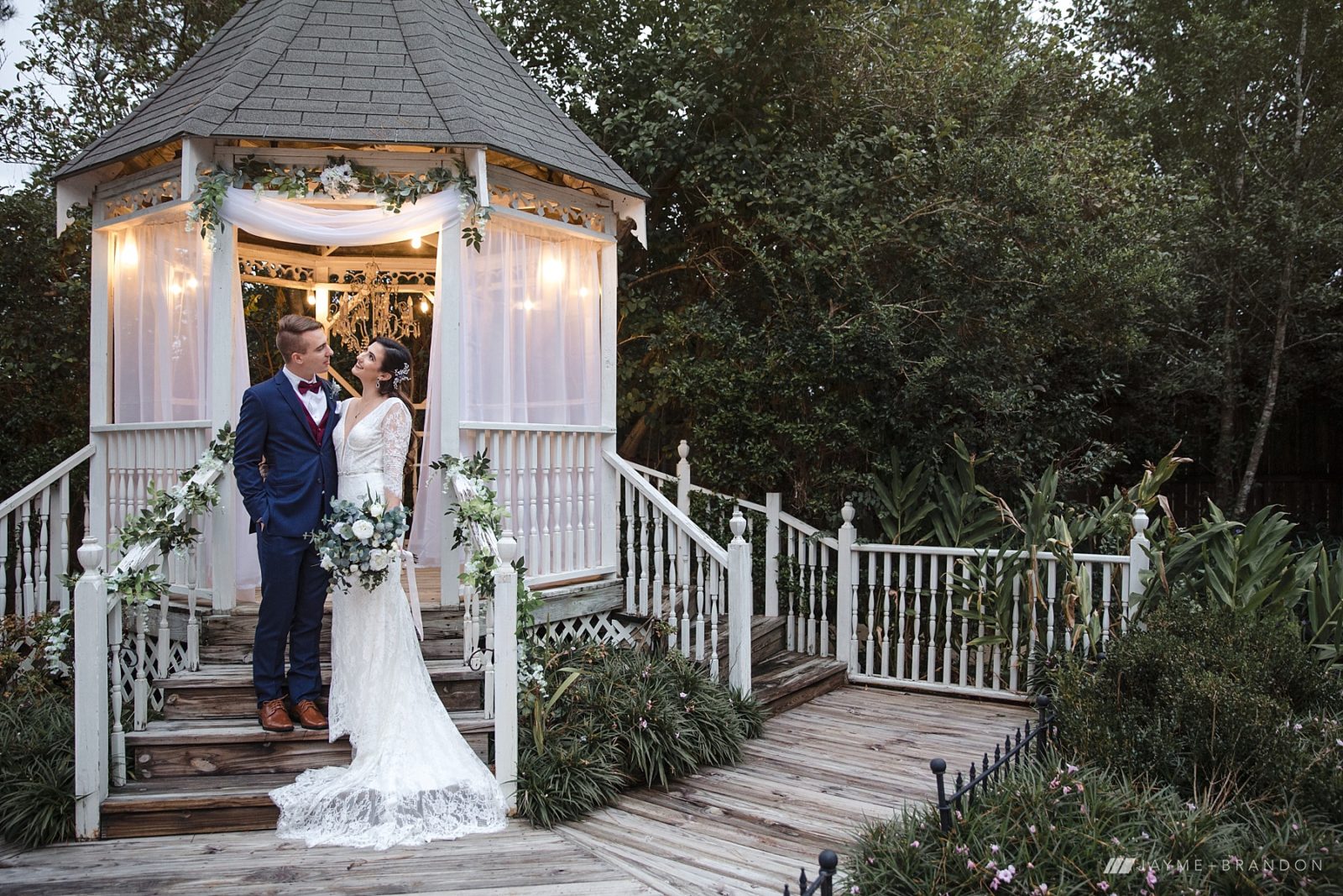 Sunny Meade Wedding and Reception Photos | Kylie + Blue